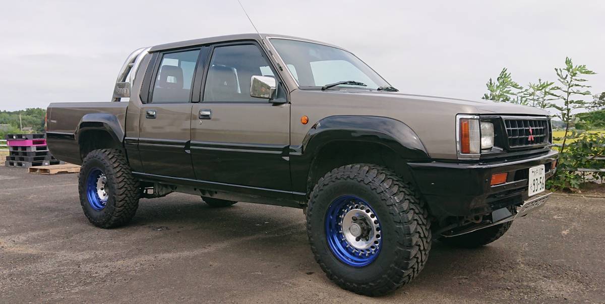 希少車 三菱ストラーダ ディーゼルターボ 5MT 4WD ピックアップトラック 検(パジェロ ハイラックス ランドクルーザー オフロード キャンプ) /【Buyee】 Buyee ...
