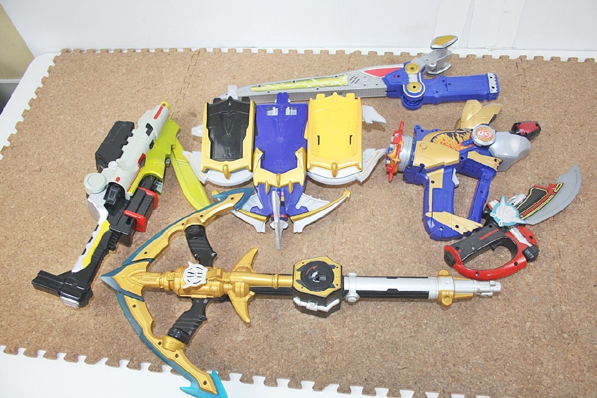 [BB-3-1] 戦隊 ゴセイジャー ニンニンジャー ゴーカイジャー 等 おもちゃ まとめ売り ジャンク ゴーカイサーベル/ゴーカイスピア etc /【Buyee】 Buyee ...