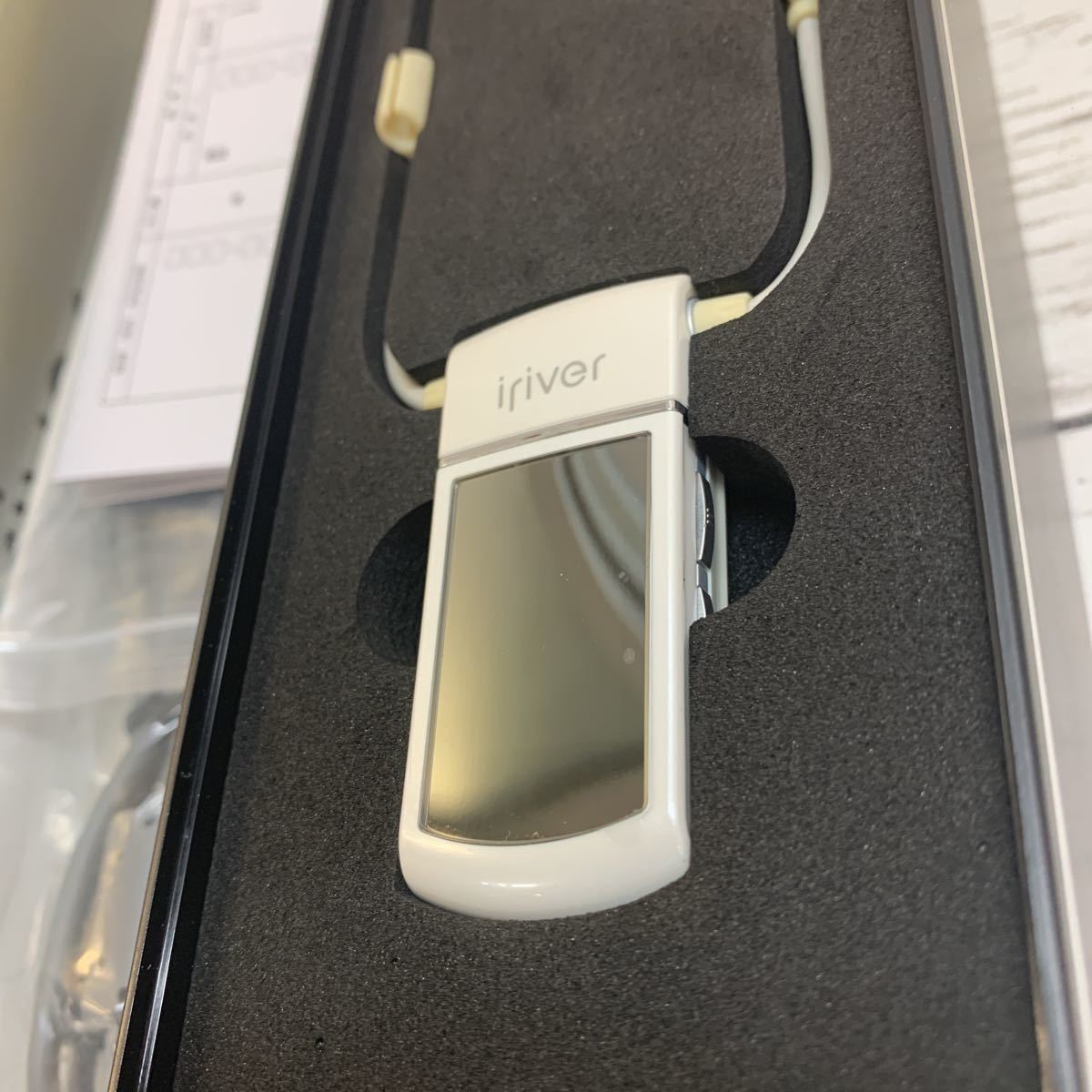 【中古品】iriver 256MB N10 ホワイト アイリバー MP3プレイヤー フラッシュメモリープレイヤー 首掛け型 /【Buyee】 Buyee - Japanese Proxy ...