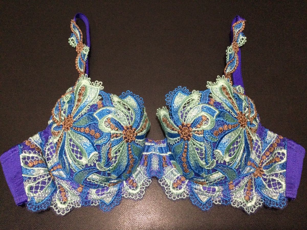 ワコール☆スタジオファイブ☆豪華刺繍のブラジャー☆B70 /【Buyee】 Buyee - Japanese Proxy Service | Buy from Japan!