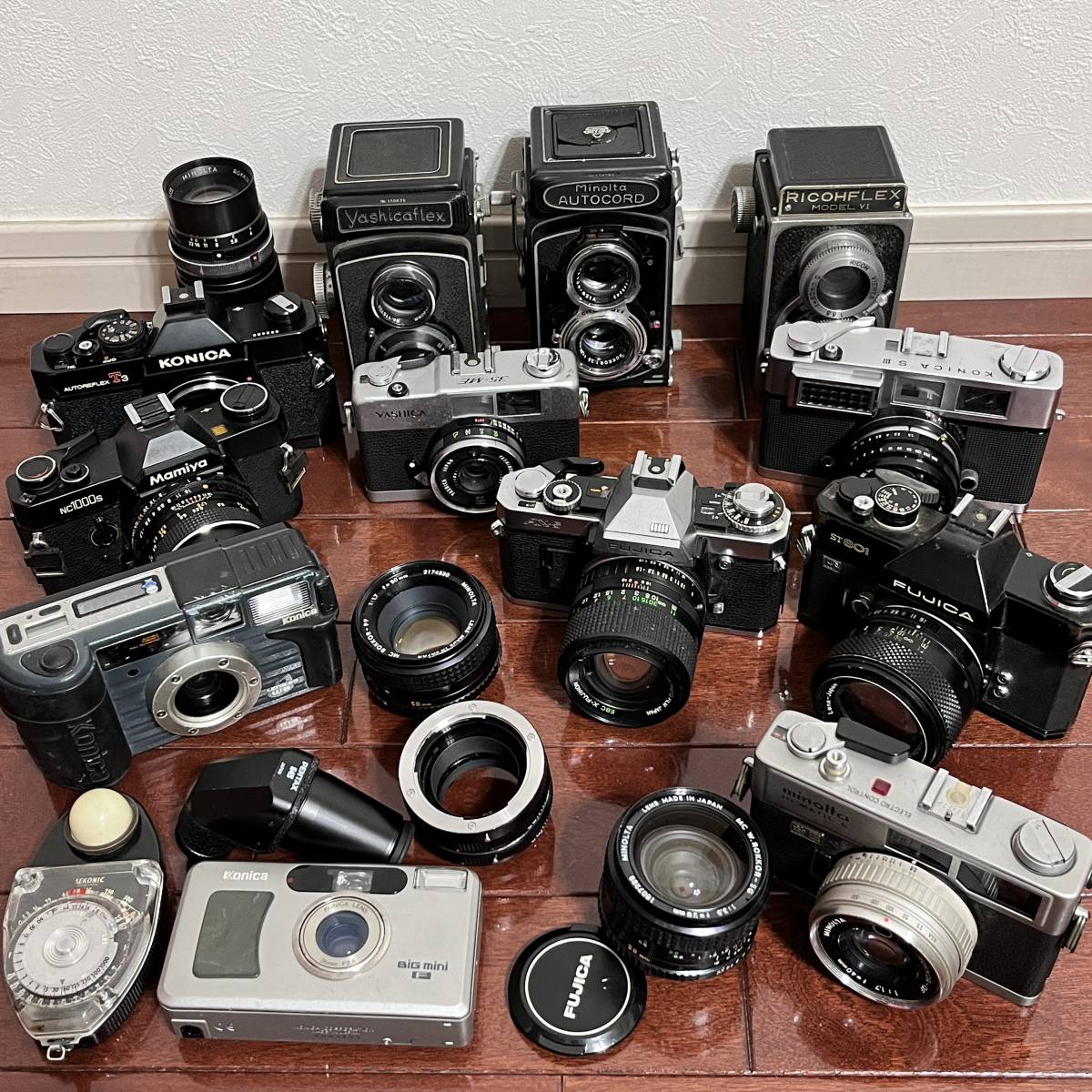 Minolta AUTOCORD, KONICA Big Mini F, 現場監督 28WB, RicohFlex Model VI ...