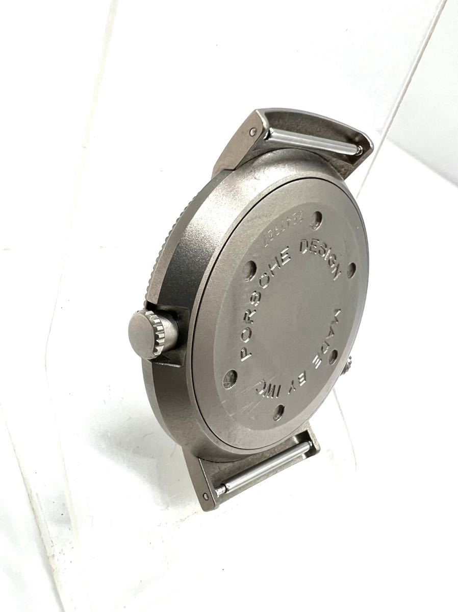 ムーブメント写真 PORSCHE DESIGN by IWC WORLD TIME 3821/3822 クォーツ ポルシェデザイン ワールド ...
