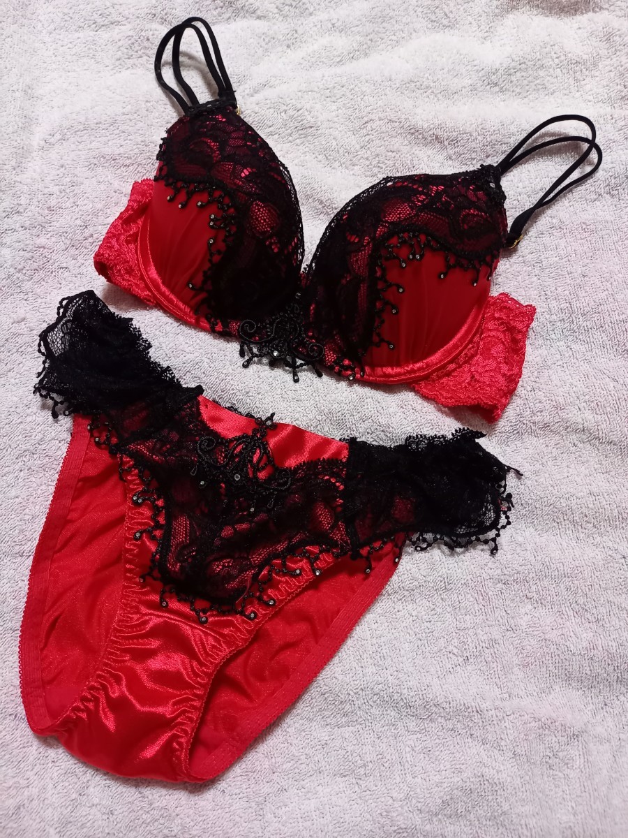 aimerfeelエメフィール 赤×黒×ブラショーツセット /【Buyee】 Buyee - Japanese Proxy Service | Buy from Japan!