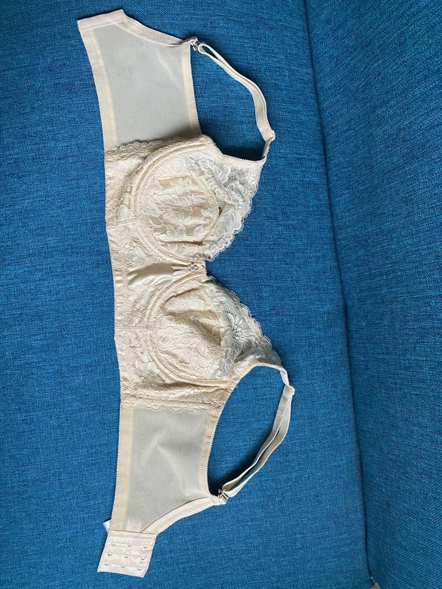 サミットインターナショナル・ブラジャー(肌色)C75 /【Buyee】 Buyee - Japanese Proxy Service | Buy from Japan!