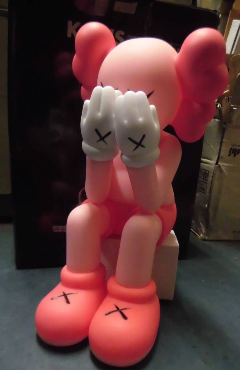 コンパニオンオープンエディション ピングカウズMEDICOMTOYメディコムトイ座り姿高さ約27cmくらいです J084 /【Buyee】 Buyee - Japanese Proxy ...