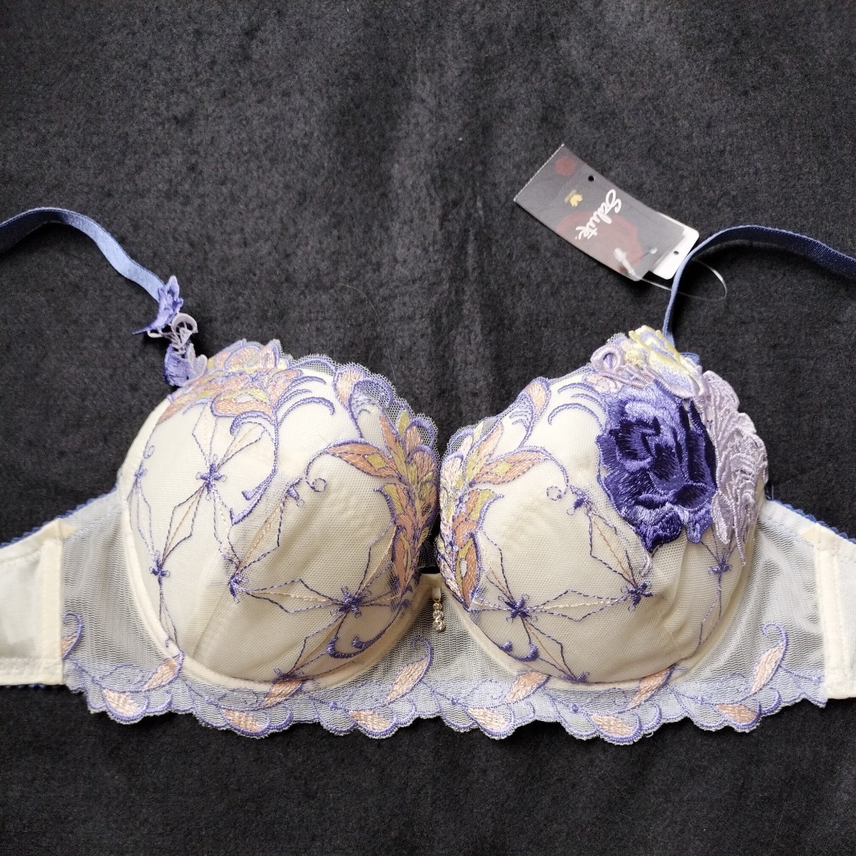 サルート 92 ブラジャー E75 WACOAL タグ付き ジャンヌ・ダルク グラマー /【Buyee】 Buyee - Japanese Proxy Service | Buy from ...