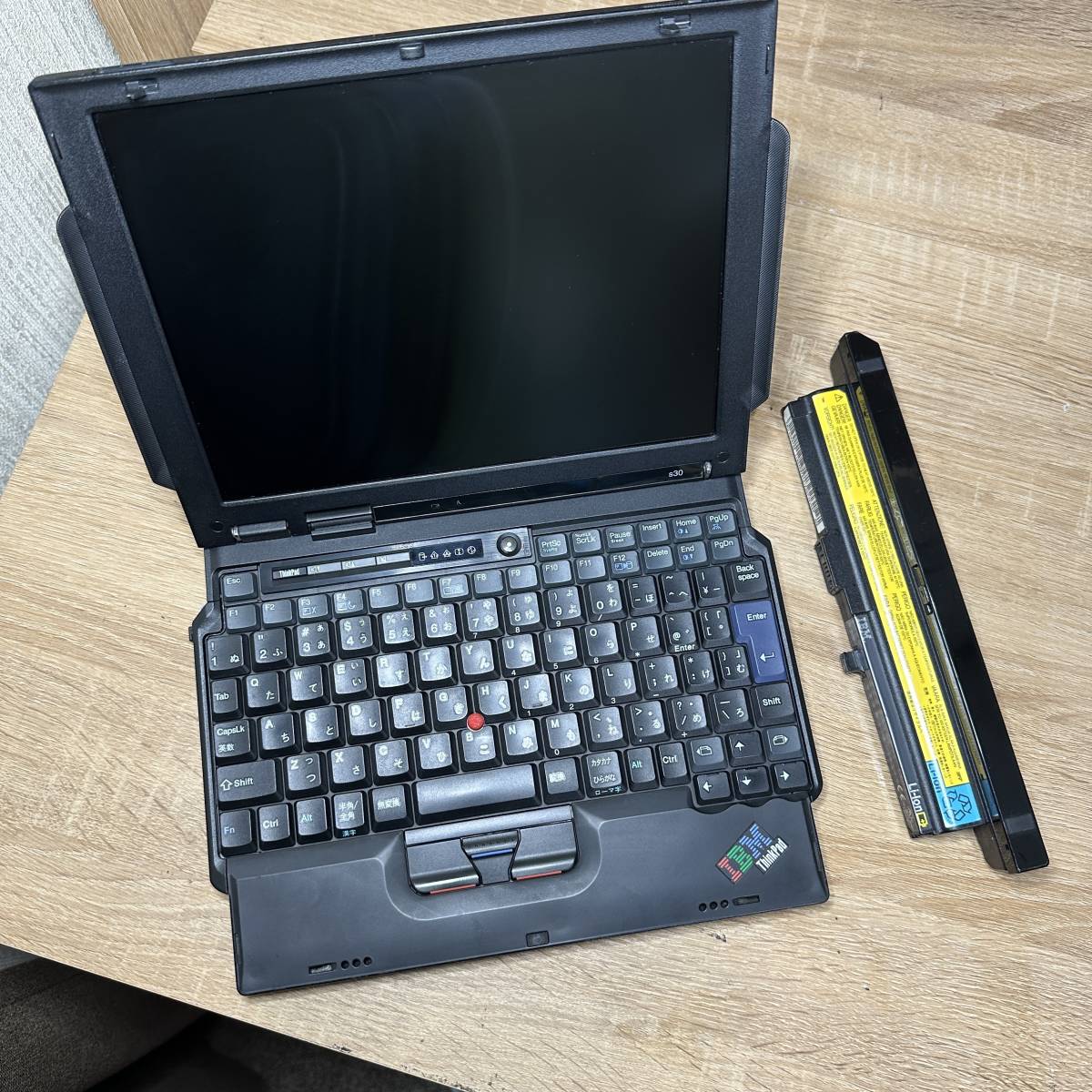 ★全国送料無料★ ジャンク IBM ThinkPad s30 2639-RRJ 128MBメモリ HDD、ACアダプタ欠品 シンクパッド 重度 ...