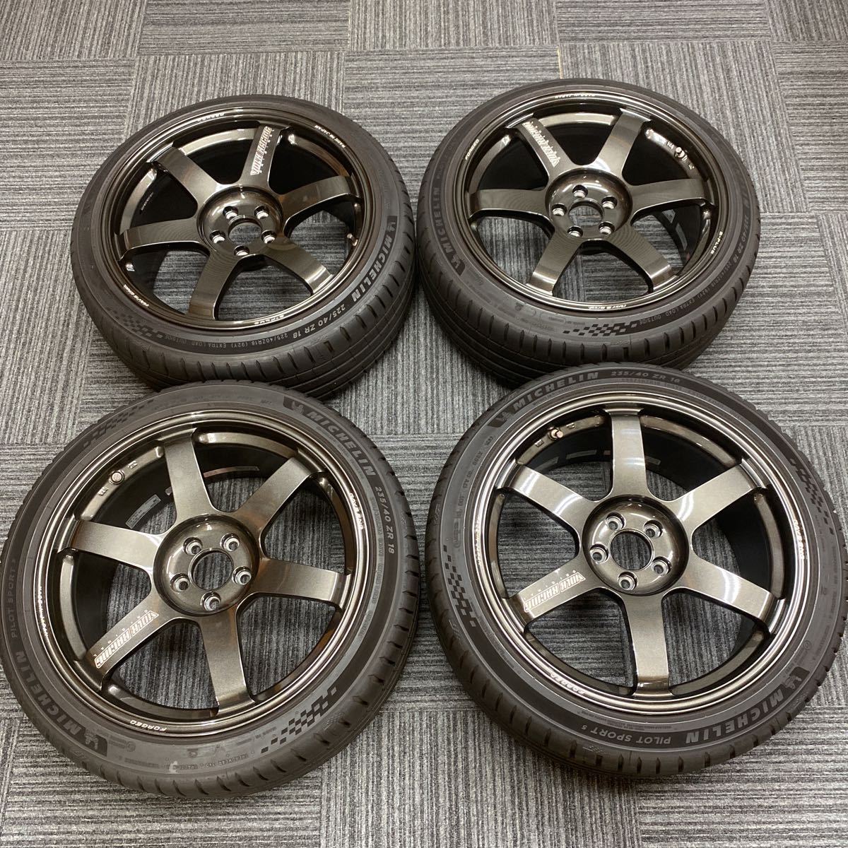 超美品 GR86 BRZ 86 ZN6 ZN8 ZC6 ZD8 TE37 SAGA 18インチ 9J +39 5穴 PCD100 ミシュラン パイロットスポーツ5 225/40R18 235 ...