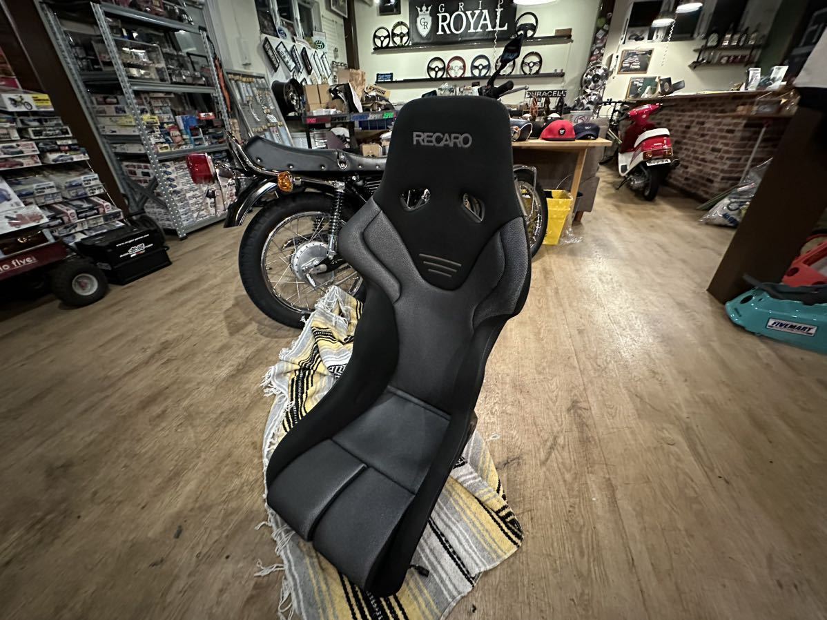 売り切り RECARO RS-G FIA 2027 美品 使用期間短いです。正規品 レカロフルバケットシート /【Buyee】 Buyee - Japanese Proxy Service ...