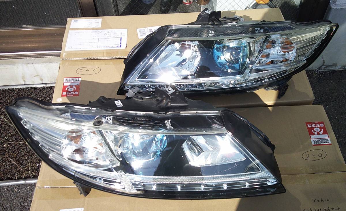 美品 稀少 ホンダ CRZ ZF1/2 HID ヘッドライト（バラスト付き）左右セット KOITO 100-22010 刻印C HONDA ...