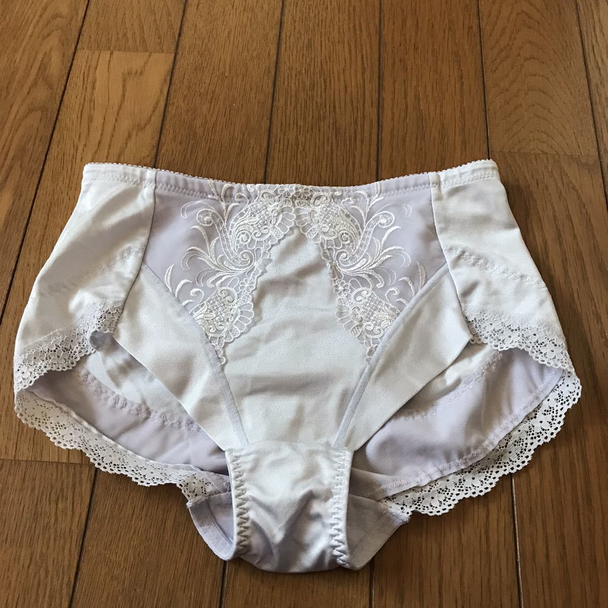 【三和(株)】補正ショーツガードルM 薄手 パワーネット ♪ゴージャスレース ＊ヘム裾 #光沢 紫色系／エコ品 保管品＊全国一律140円 ...