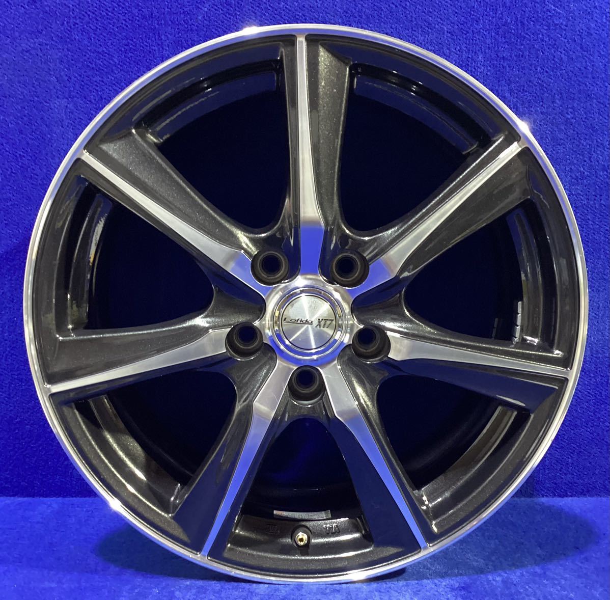 ダンロップ LOFIDA XT7＊17インチホイール＊17x7J/オフセット+48/PCD114.3-5H＊4本セット /【Buyee】 Buyee - Japanese Proxy ...