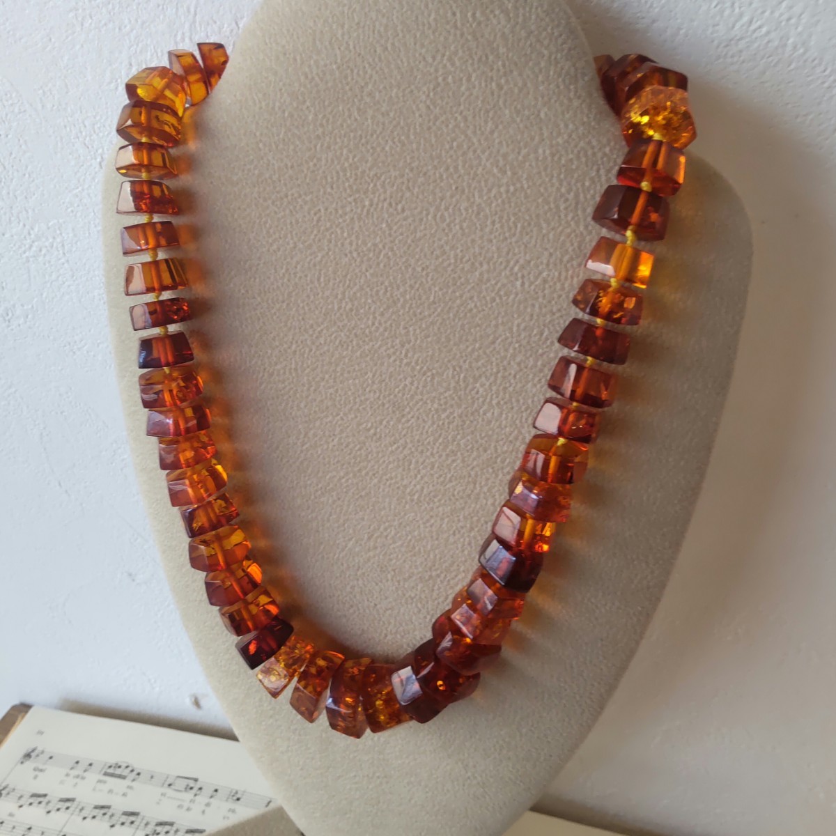 n48【琥珀 アンバー ネックレス】ヴィンテージ 中古品 アクセサリー 送料¥230 /【Buyee】 Buyee - Japanese Proxy Service | Buy from Japan!