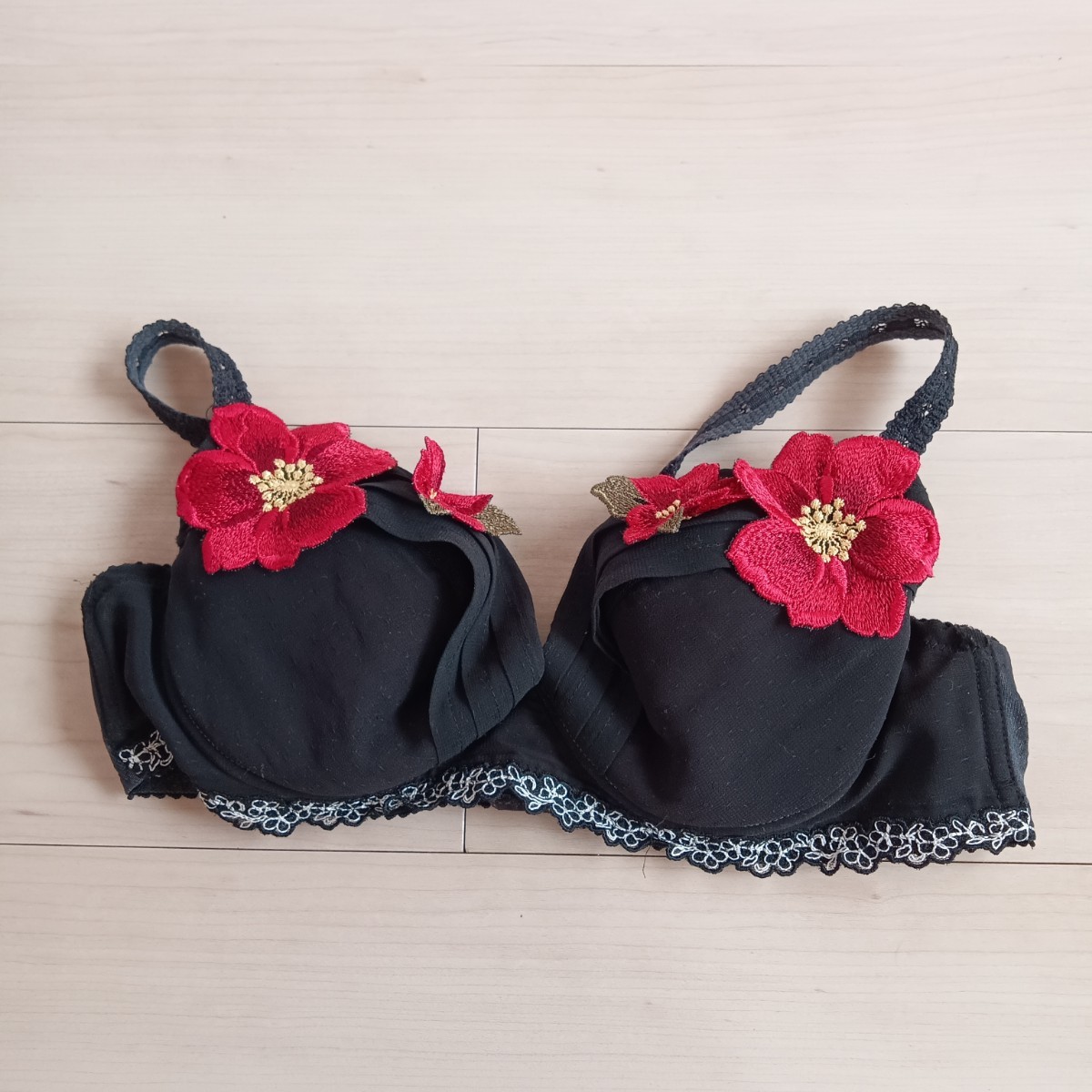 Wacoal Salute☆ブラD80 匿名配送 /【Buyee】 Buyee - Japanese Proxy Service | Buy from Japan!