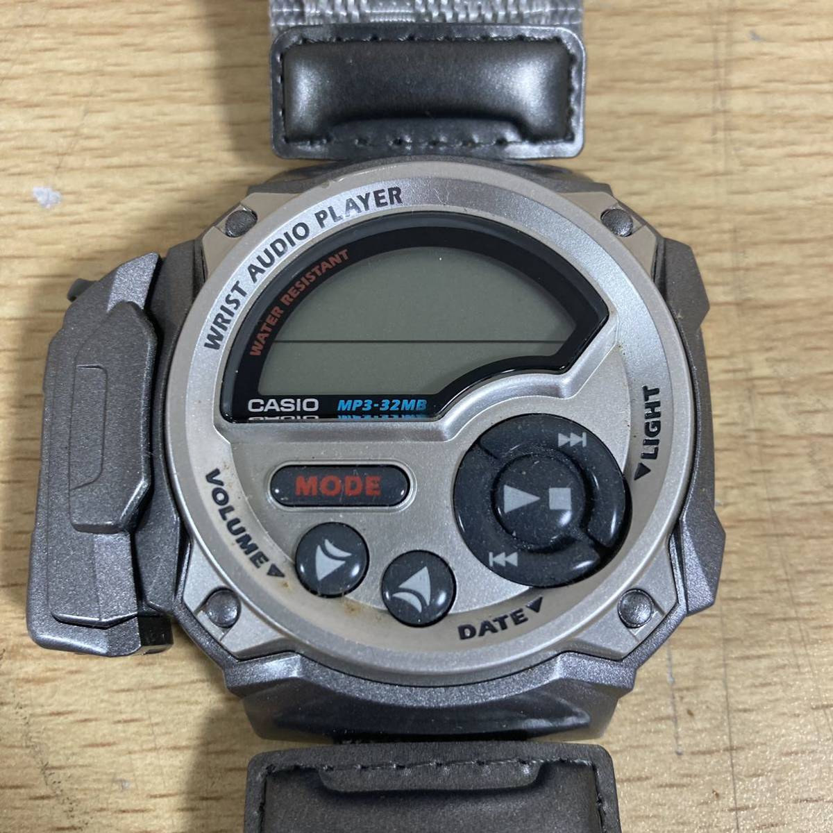CASIO カシオ リストオーディオプレーヤー WMP-1 MP3-32MB MICRONAS QZ クォーツ メンズ 腕時計 腕時計型 時計 ...