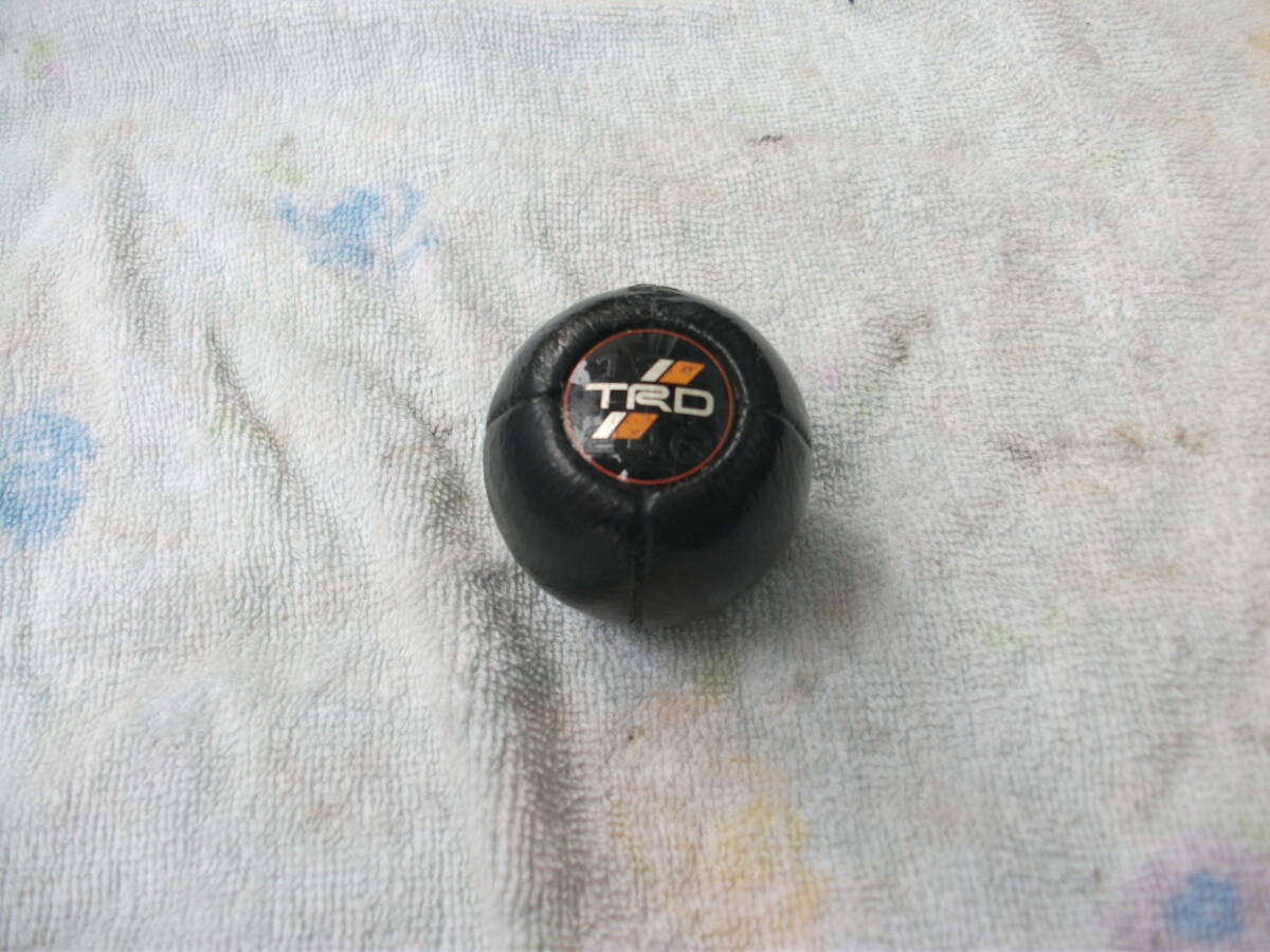 AE86 当時物 TRD シフトノブ M8×1.25 M12×1.25 TE27 TA22 TA27 TA12 TA14 TA17 TE71 TE37 4AG 2TG 2T-G 4A-G ...