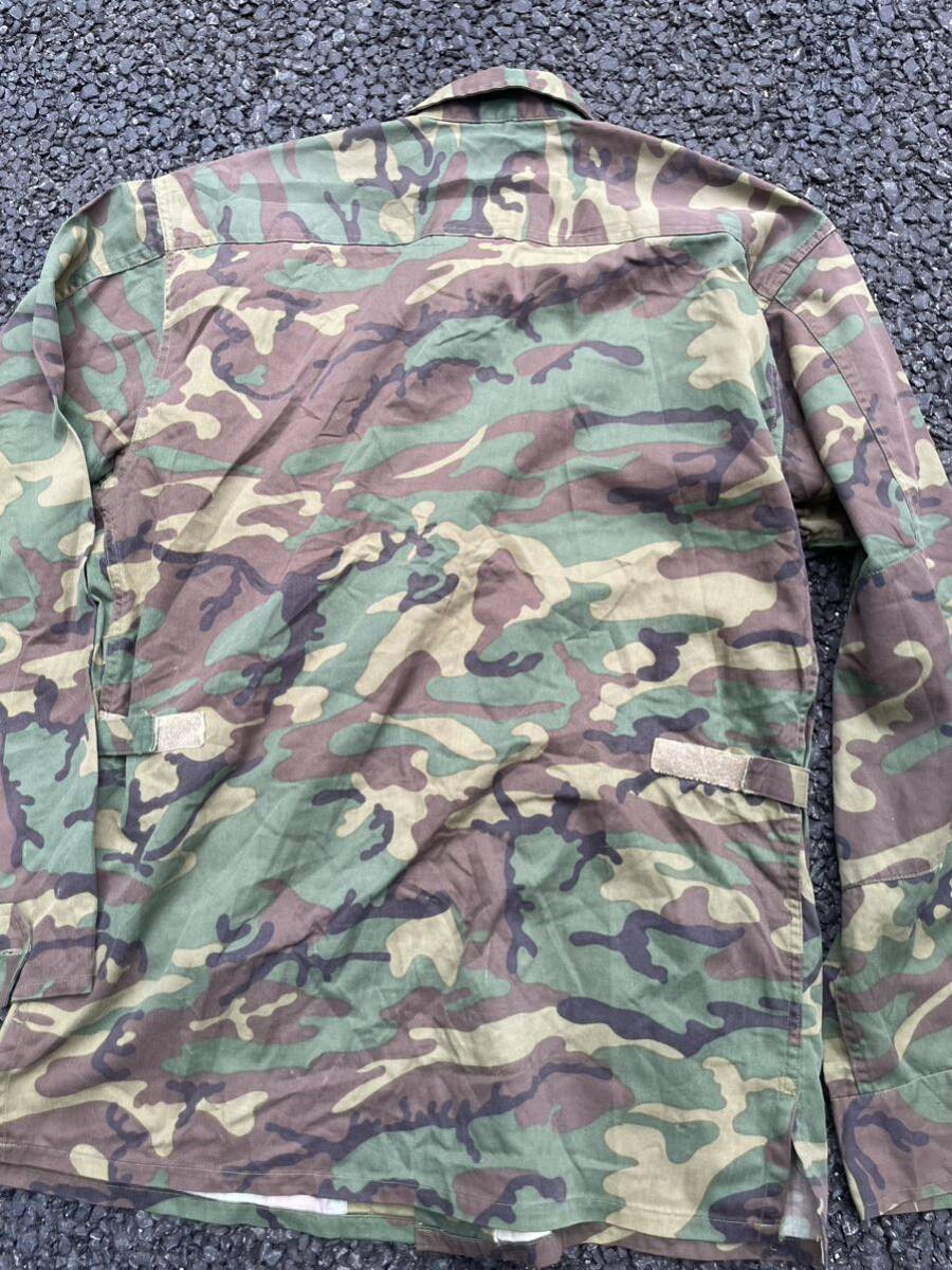 90s シンガポール軍 迷彩 ジャケット 軍モノ ミリタリー ビンテージ リーフERDL ファティーグジャケット ビンテージ 大きな XL ...