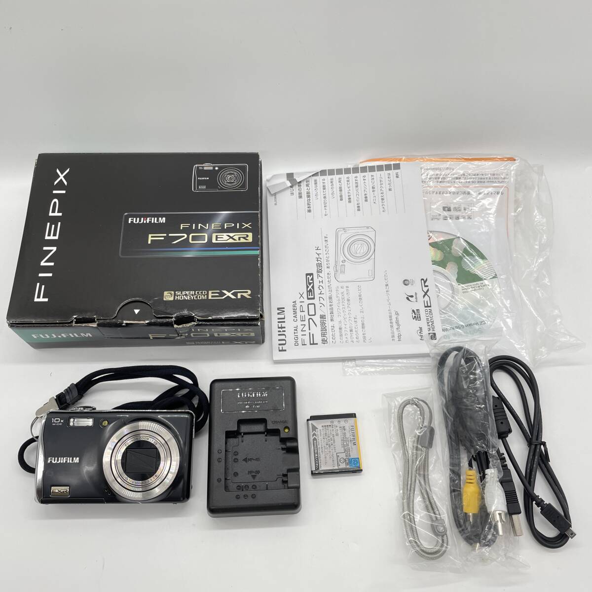 【完動品・備品完備】FUJI FILM FinePix F70EXR GM コンデジ デジカメ デジタルカメラ シャッター&フラッシュ動作OK ...
