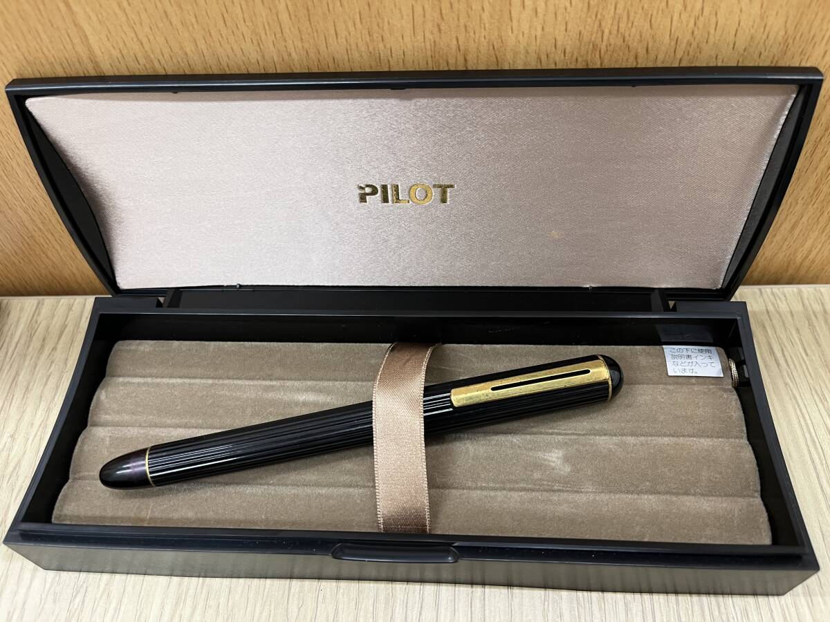 #8043 PILOT ジャスタス 14K-585 F(細字) 弾力調整(H~S) 両用式万年筆 ブラック ストライプ PILOT JUSTUS 14金 筆記用具 筆記未確認 /【Buyee ...