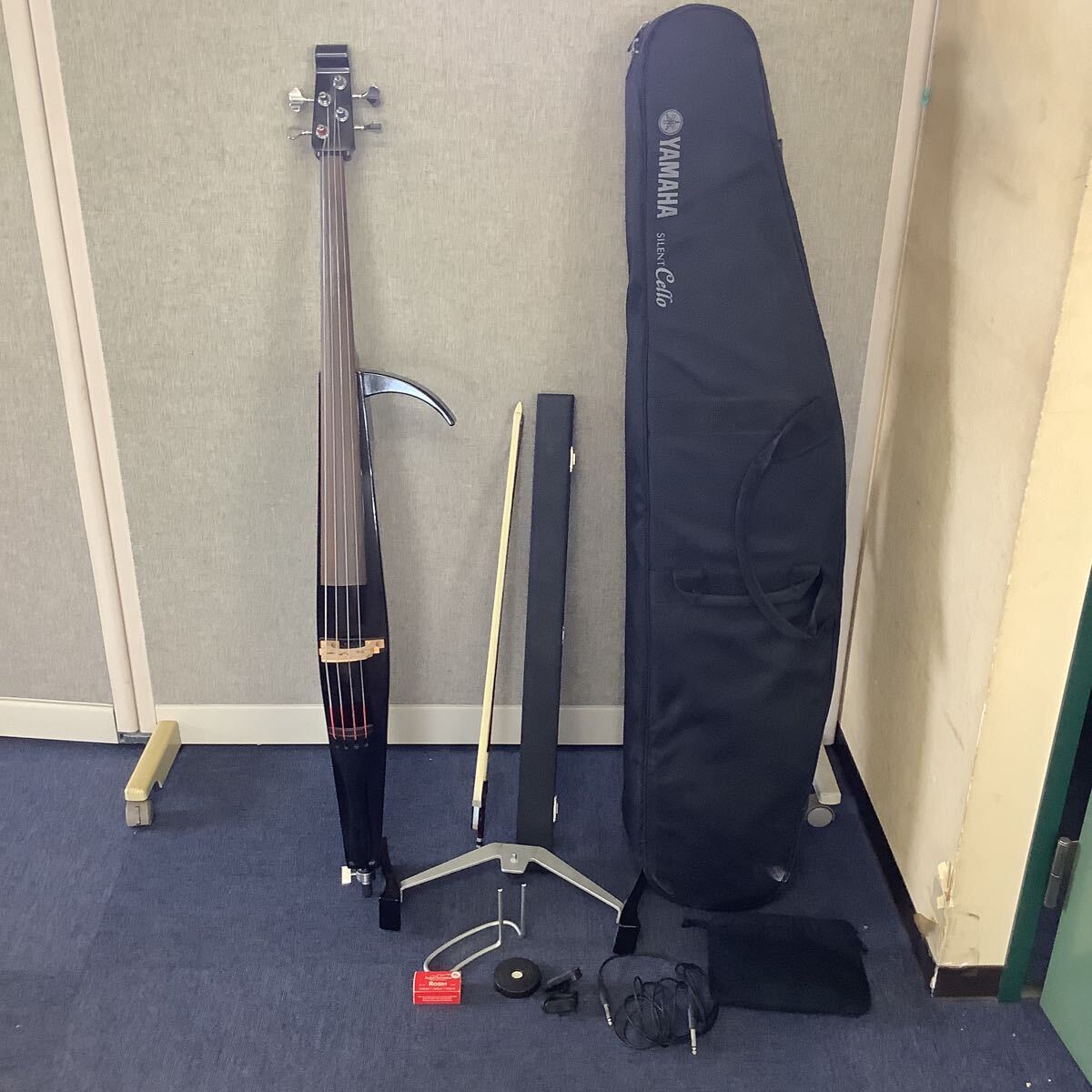 営TK064-後T佐【埼玉発】YAMAHA ヤマハ SILENT CELLO サイレントチェロ SVC50 弦楽器 音出し未確認 ソフトケース ...