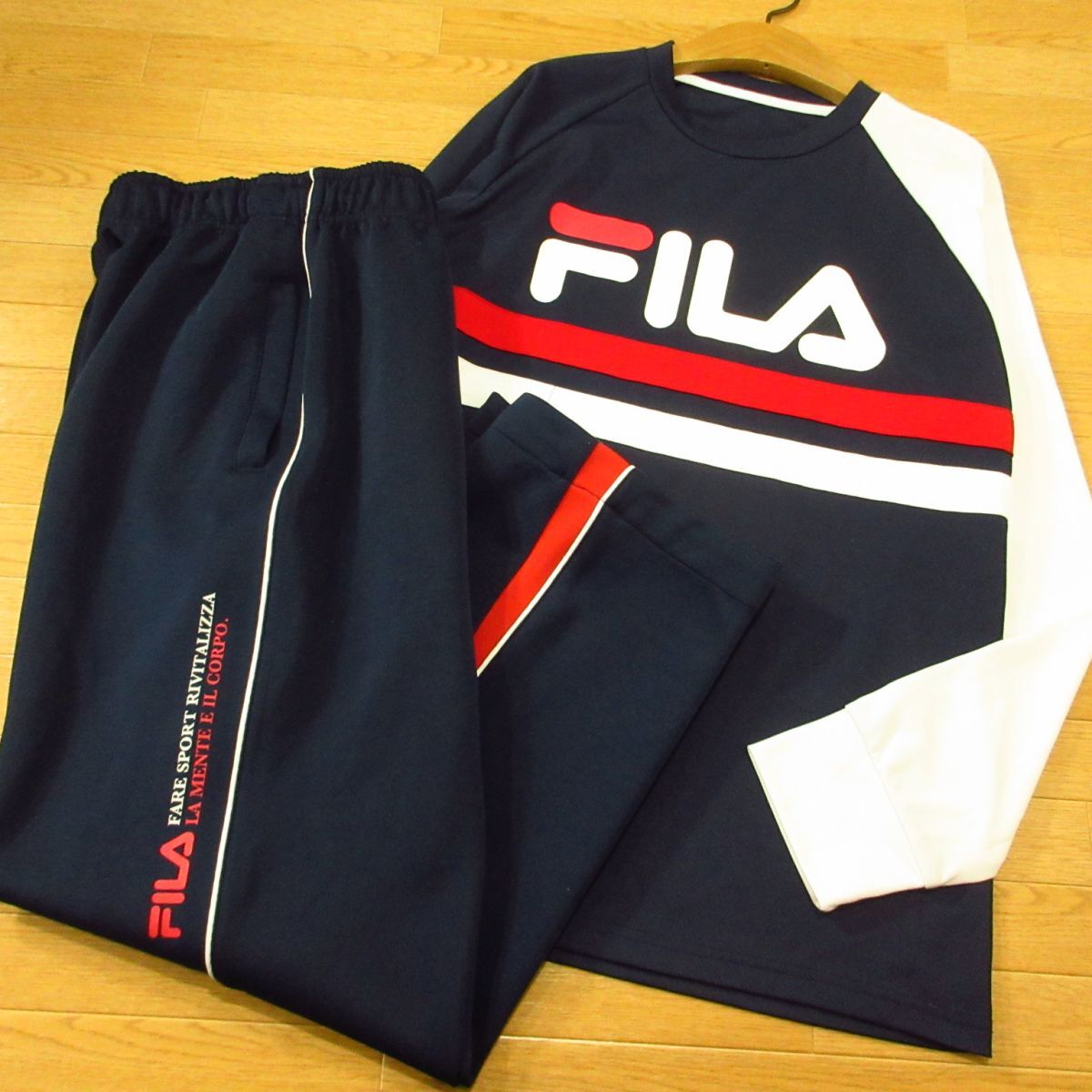 極美品！M 上下セット！FILA フィラ ジャージ 長袖Tシャツ&ロングパンツ 裾丈短め メンズ 紺 BA0583 /【Buyee】