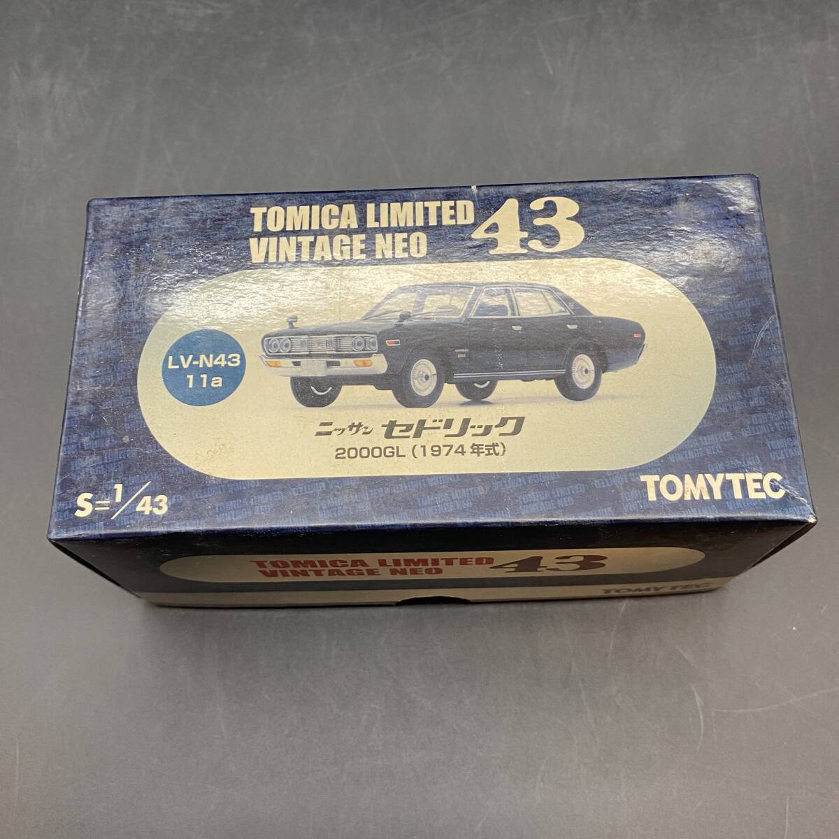 1122D【注目】 TOMICA LIMITED VINTAGE NEO 43 LV-N43 11a NISSAN セドリック 2000GL(1974年式) 1/43 TOMYTEC ...