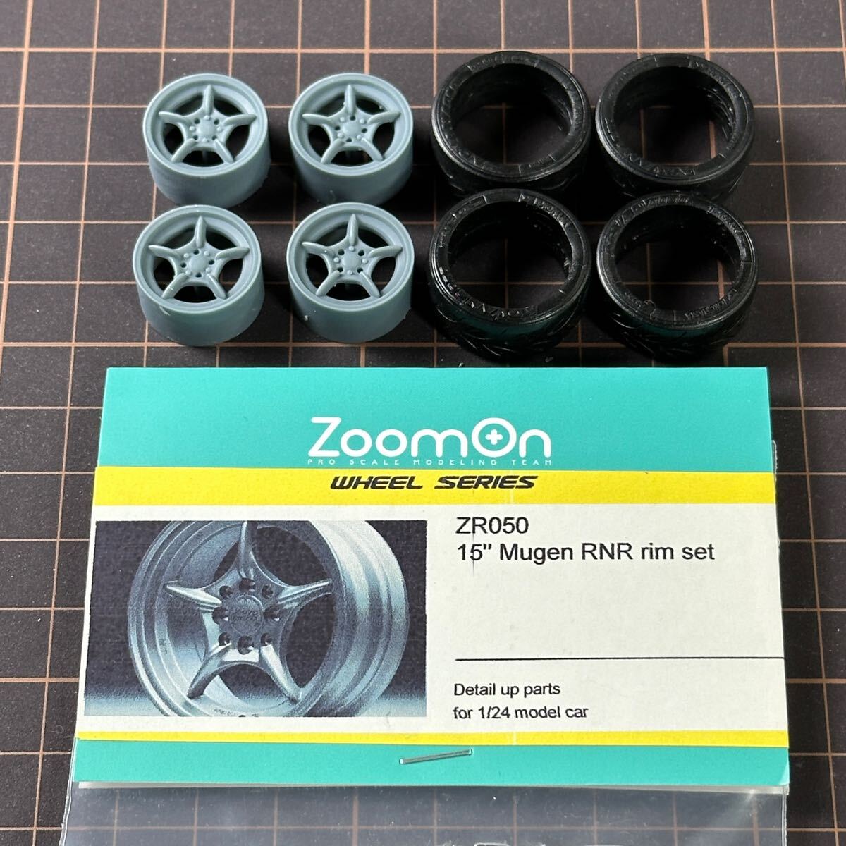 ZoomOn ZR050 1/24 無限 RNR 15インチ レジンホイール YOKOHAMA ADVAN A050タイヤセット | ホンダ ...