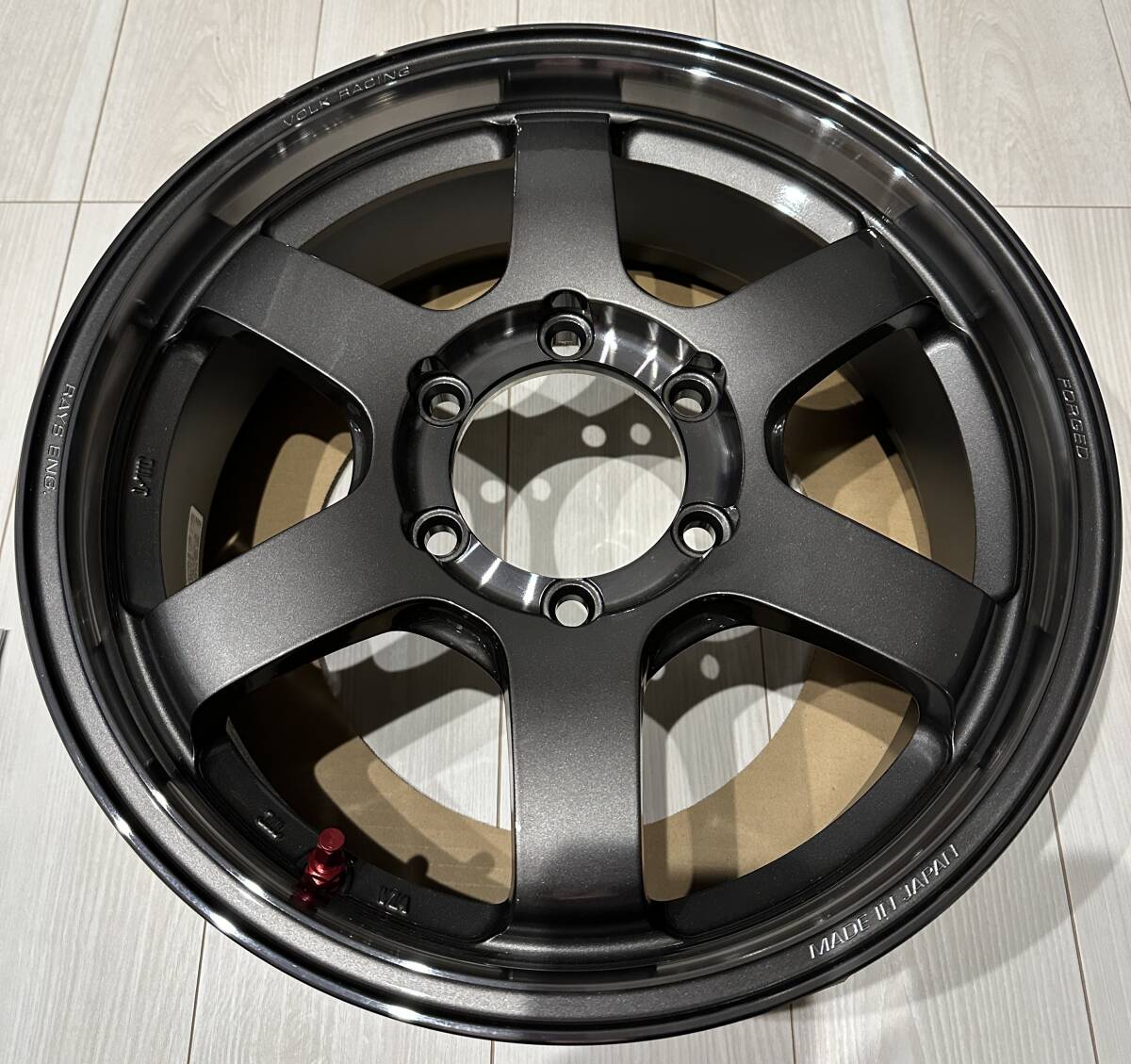 RAYS TE37SB SL 鍛造 17×6.5J 139.7-6穴 37 FACE-2 カラー：PG 1本のみ 未使用 傷有 /【Buyee】 Buyee - Japanese Proxy ...